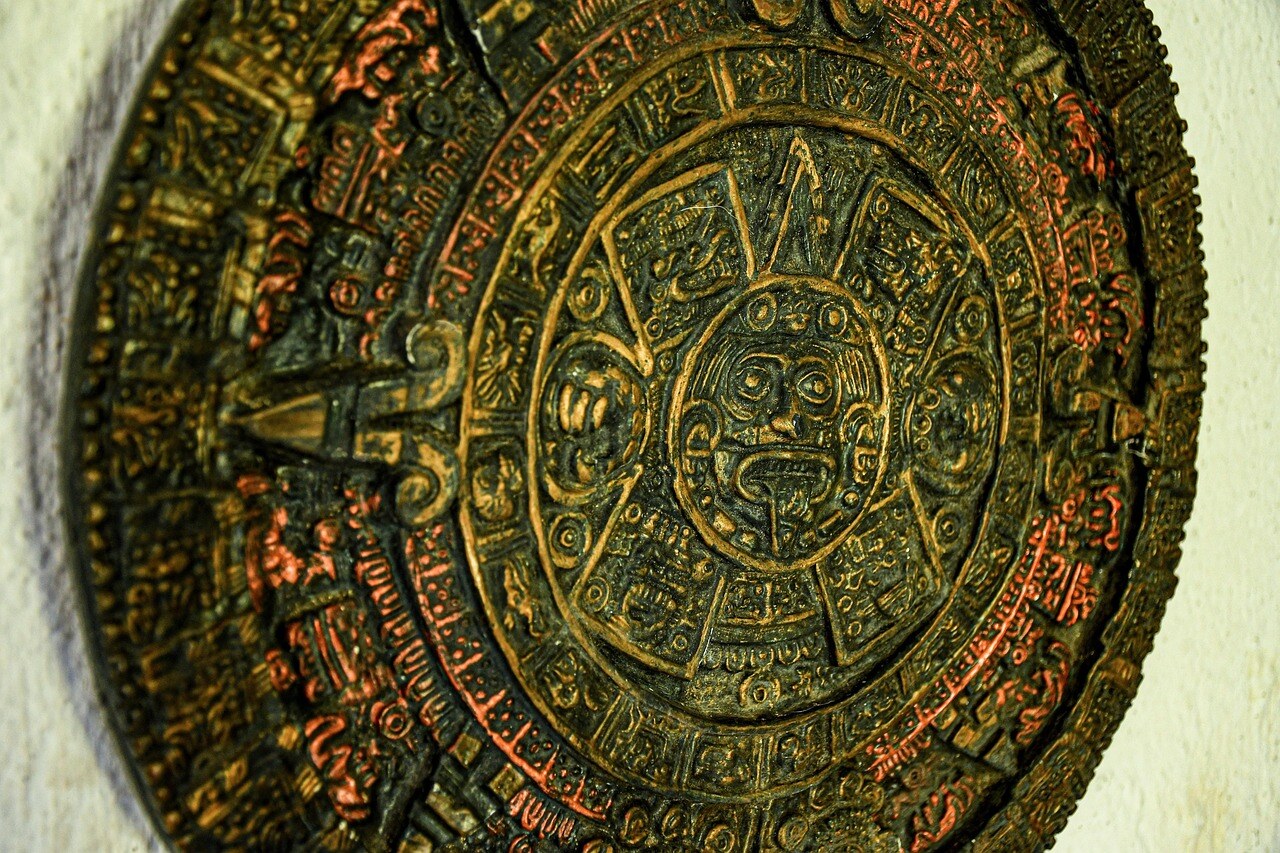 Mayan Astrology: The Sacred Calendar & Cosmic Wisdom of Ancient Mesoamerica